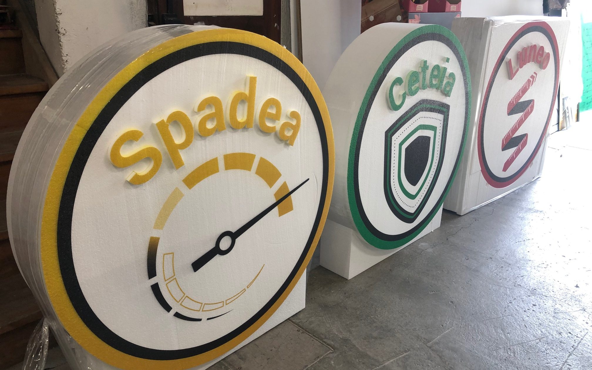 Logo relief 3D polystyrène - LEONARD DIJON