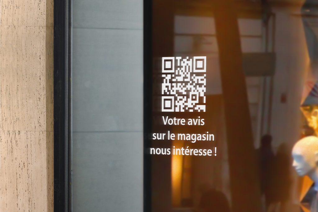 Adhésif QRcode pour vitrine - LEONARD DIJON