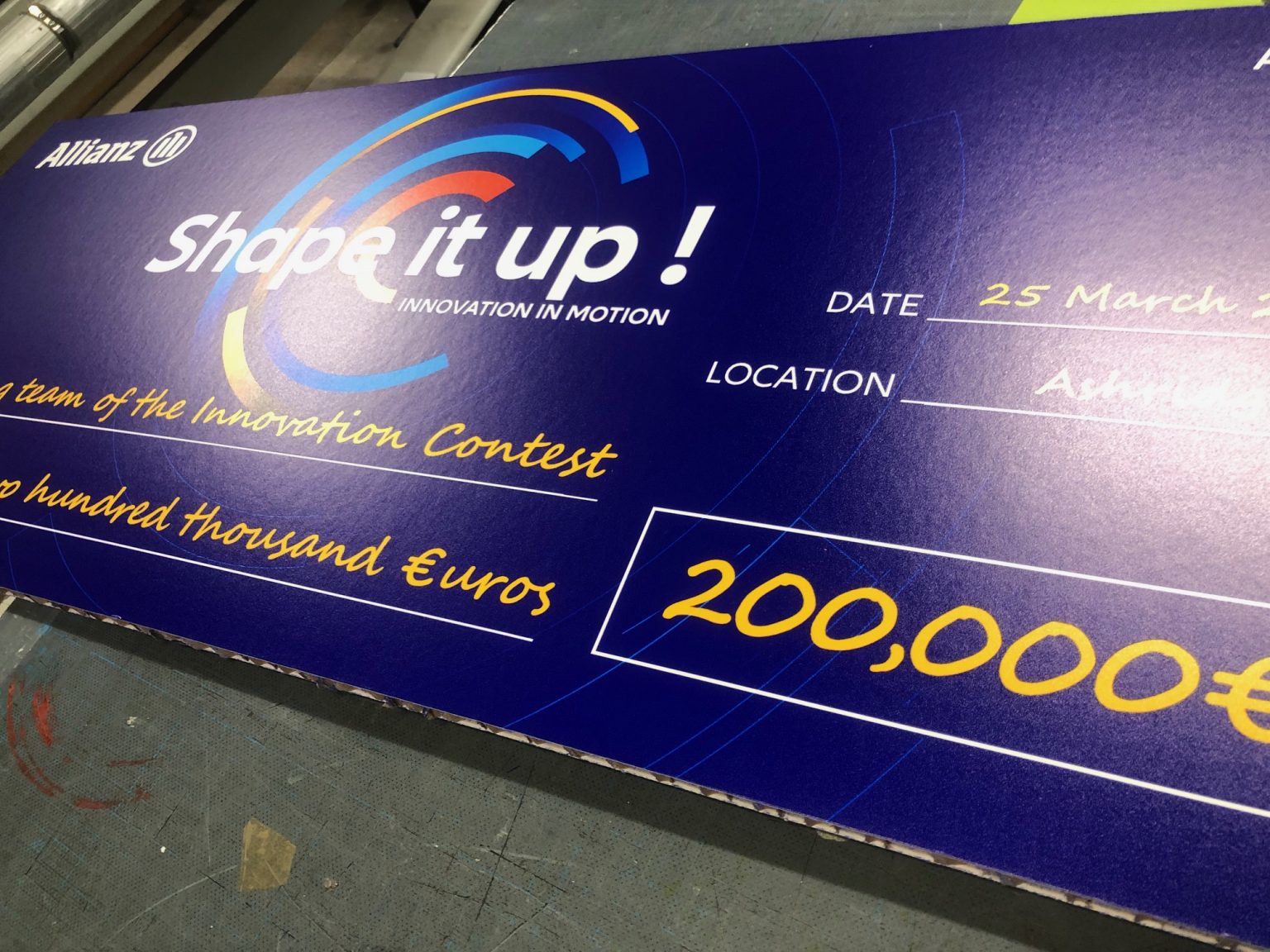 Chèque géant personnalisé en carton (faux chèque) - LEONARD DIJON